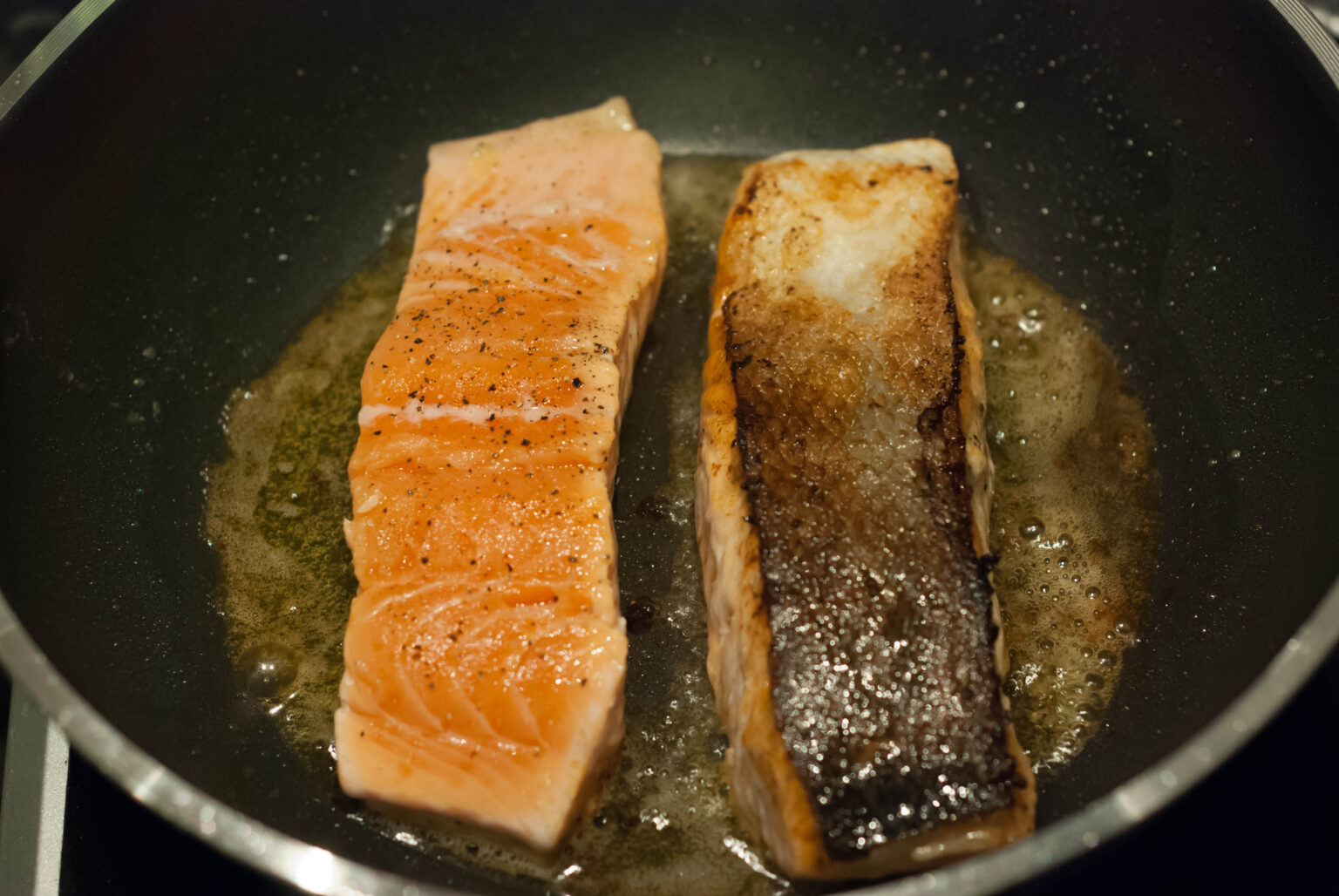 Stekt fjällröding med dillslungad potatis - Fiskhuset i Göteborg